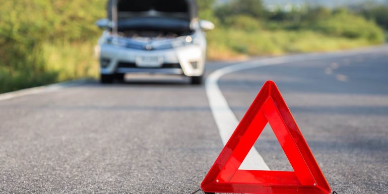 Executing an Emergency Stop | Online Driving Class Connecticut Executing an Emergency Stop | Online Driving Class Connecticut